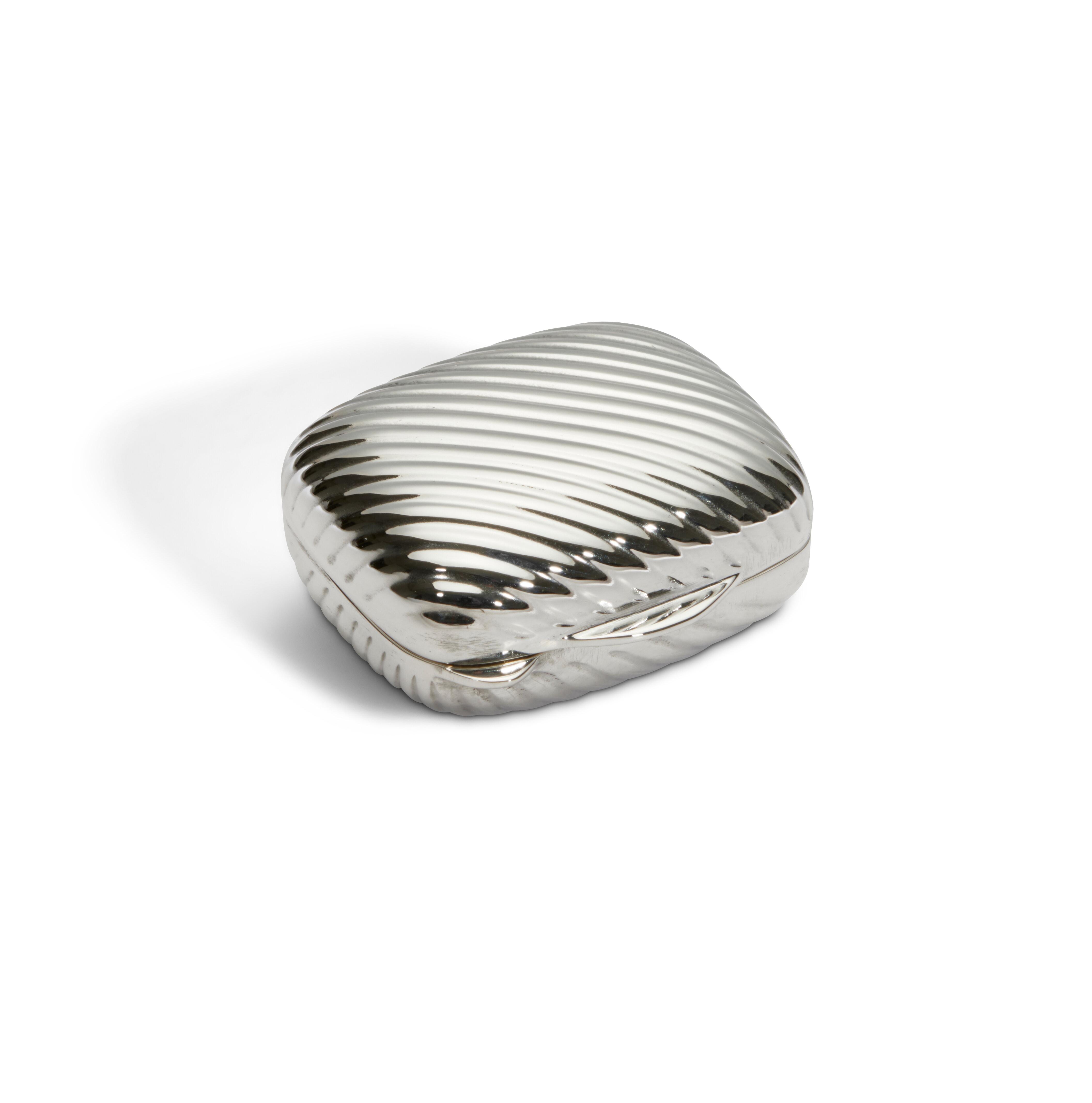 Fluted Cushion Pill Box
